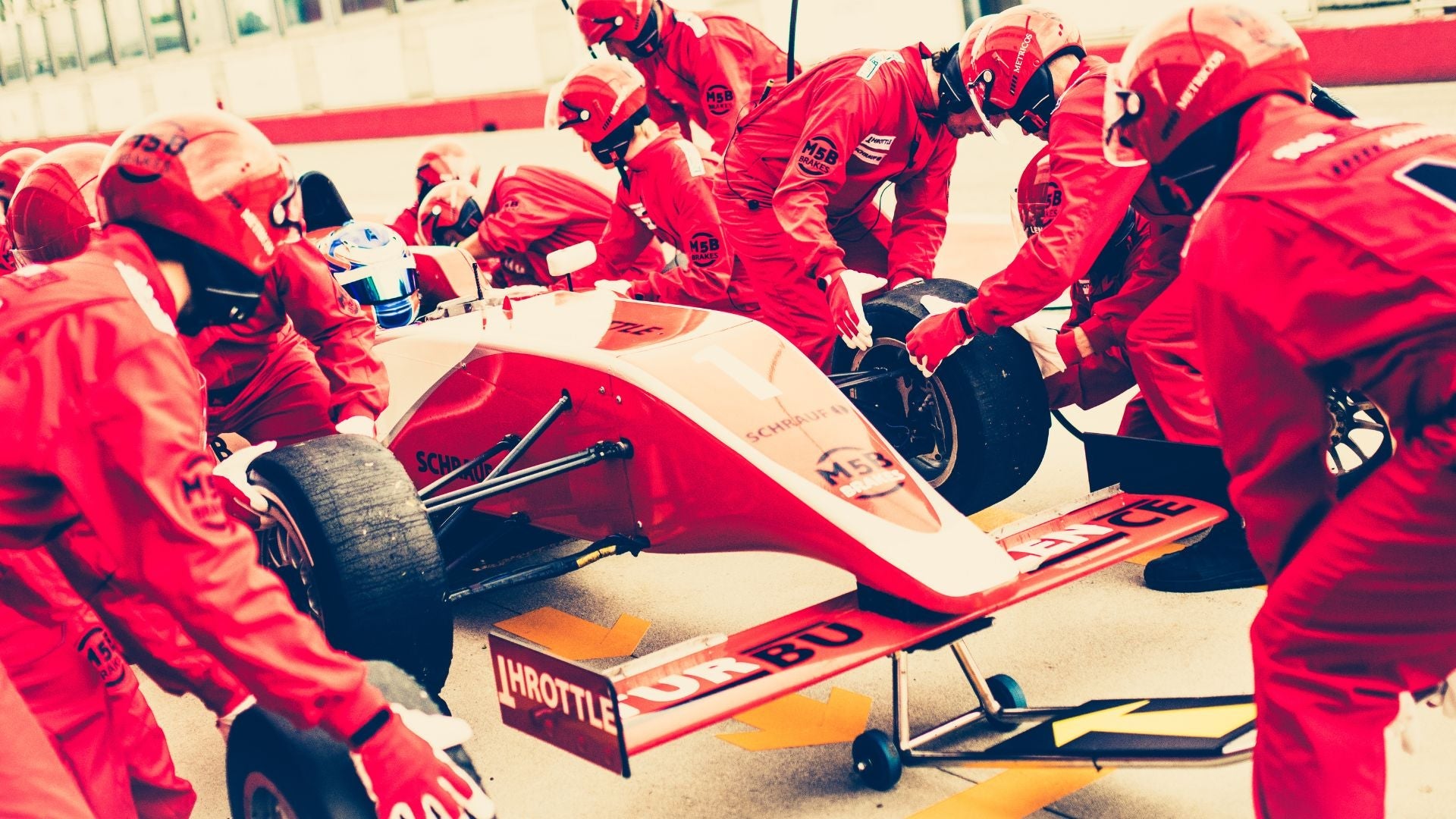 Roles That Drive Success in Formula 1 Teams – Pitlane Supply
