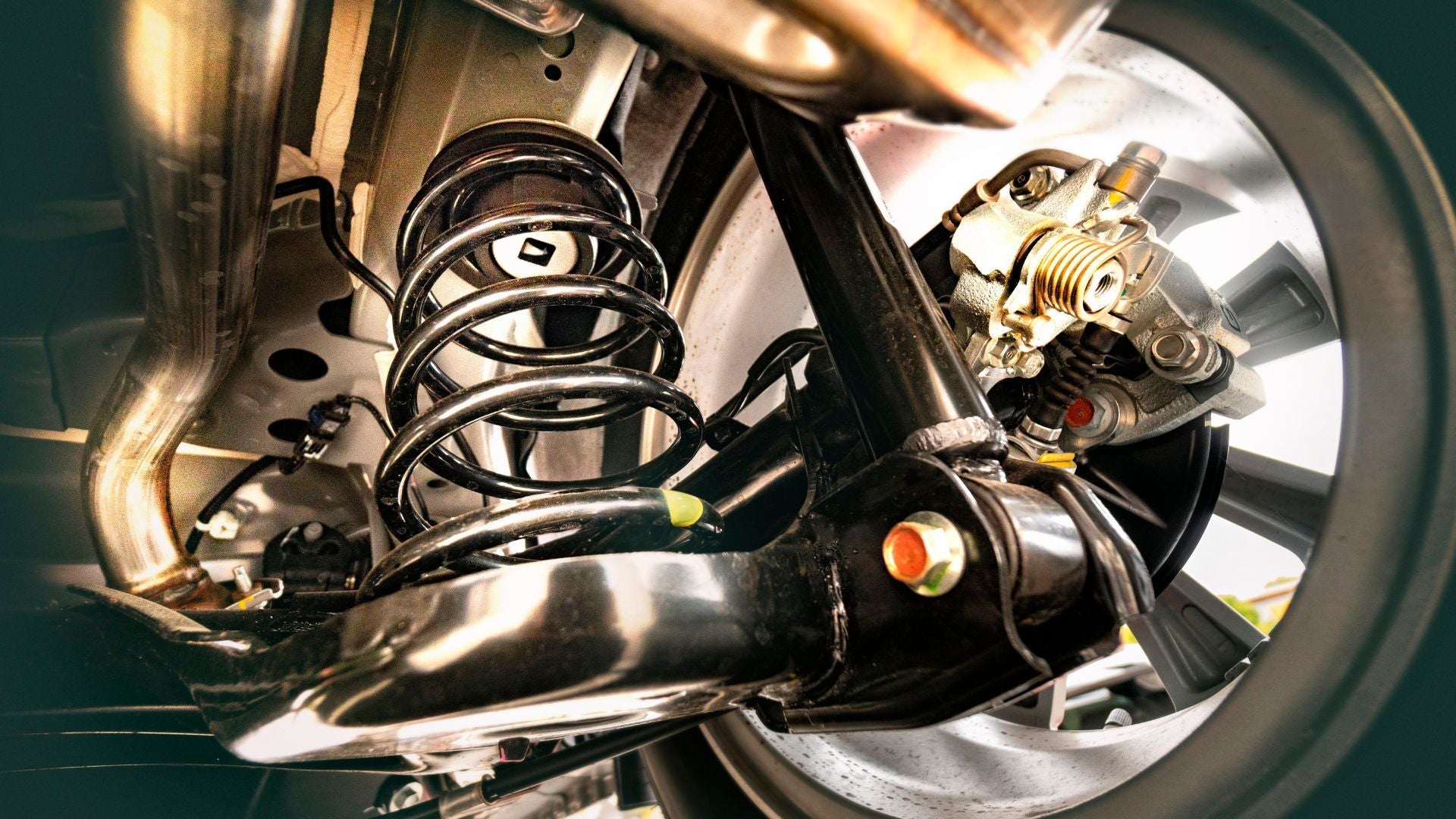 F1 Suspension Systems Explained – Pitlane Supply