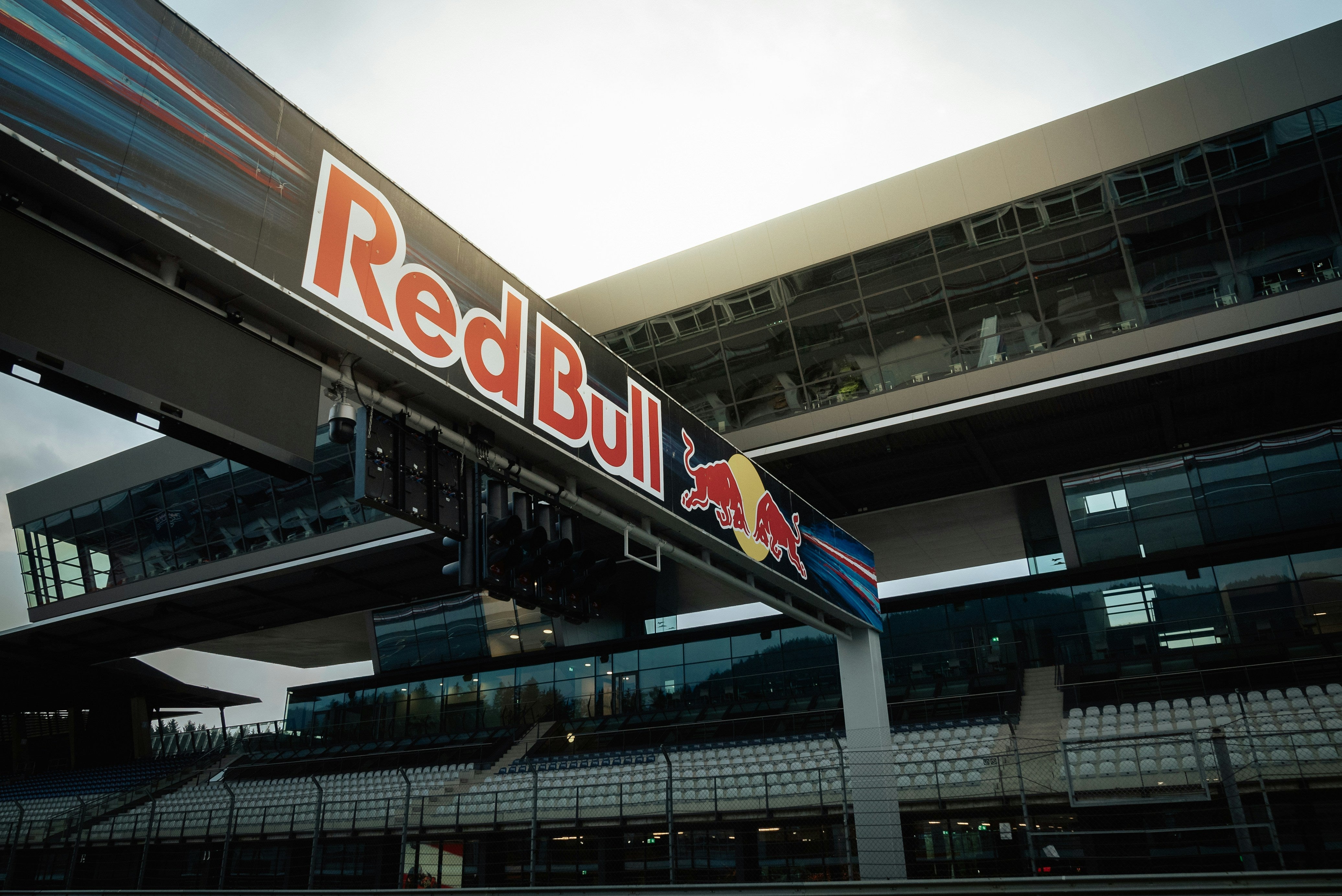 Red Bull Ring: F1 History, Guide & Exclusive Posters – Pitlane Supply