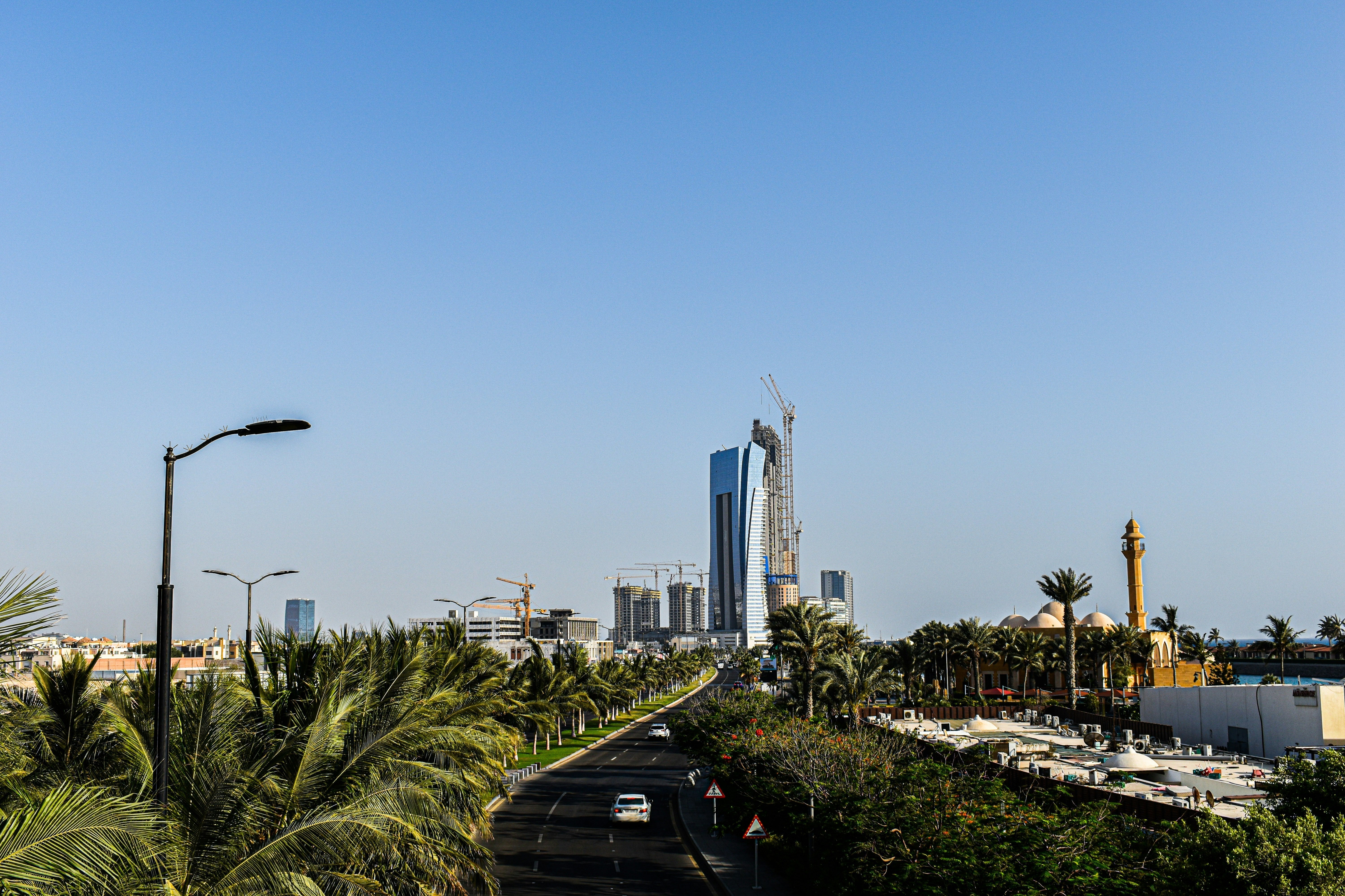 Jeddah Corniche Circuit: Formula 1's Fastest Street Track – Pitlane Supply
